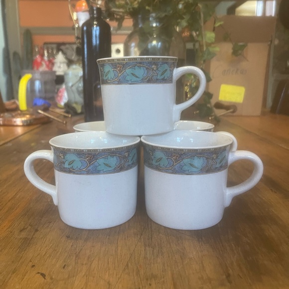 Studio Nova | Dining | Vintage Studio Nova Village Trail Cups Mugs Set ...